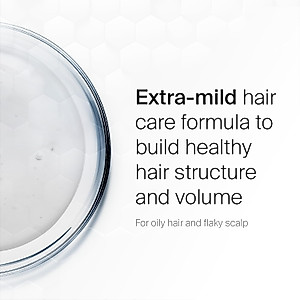 SEBAMED Extreme Dry Skin Relief Treatment Shampoo with 5% Urea for Dry Itchy Scalp (200mL)