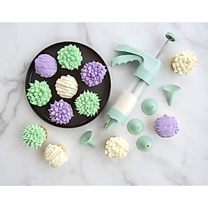 Nordic Ware Deluxe Deco Set, 12 discs and 6 tips, Sea Glass