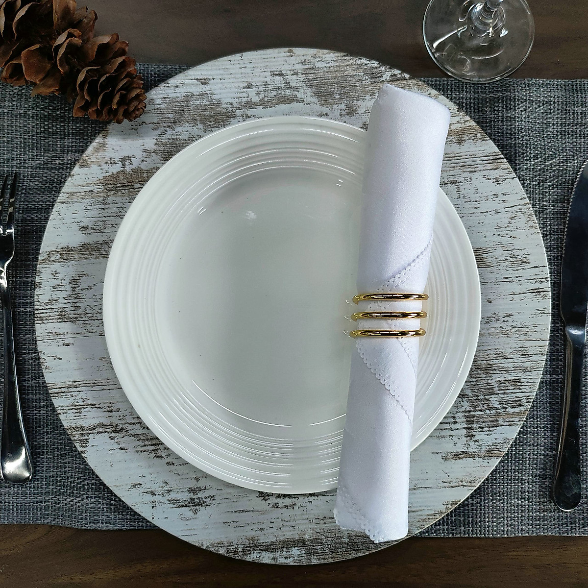 JRHCGH 13" Round Faux Wooden Charger Plates,Chargers For Dinner Plates Set Of 6, Antique Plastic Plates Bulk Wedding,Elegant Decor Place For All Occasions (White)