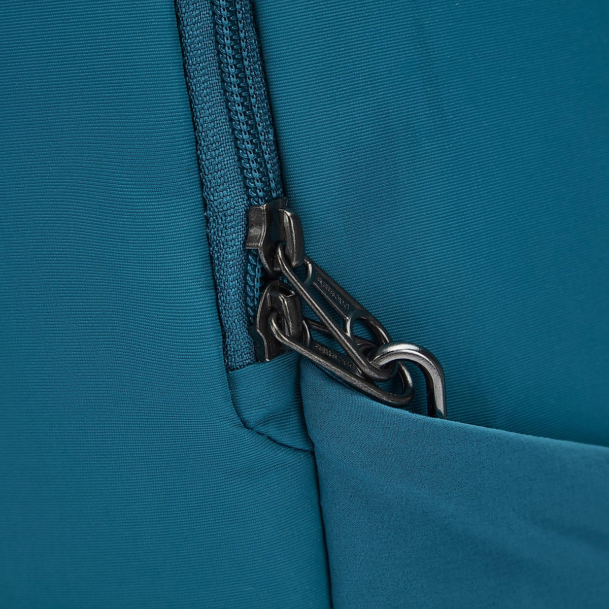 Pacsafe Metrosafe LS450 Anti Theft 25L Backpack, ECONYL Black