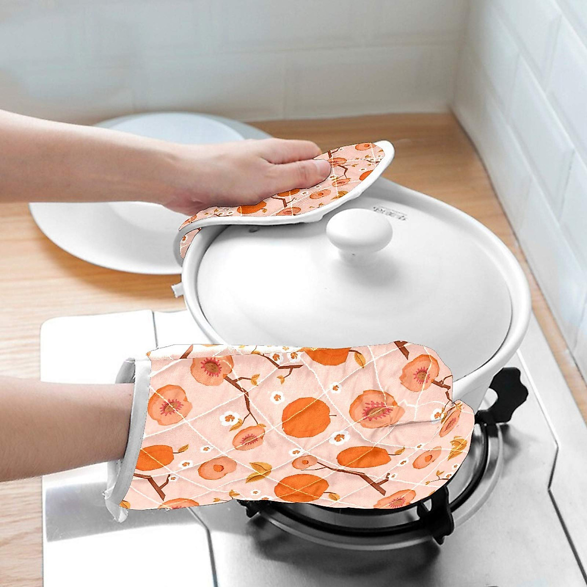 CENHOME Oven Mitts Orange Peaches Floral Branches Light Pink 2 Pack Oven Gloves and Pot Holder Sets 482¨H Heat Resistant Cotton Lining Kitchen Cooking Baking Grilling BBQ