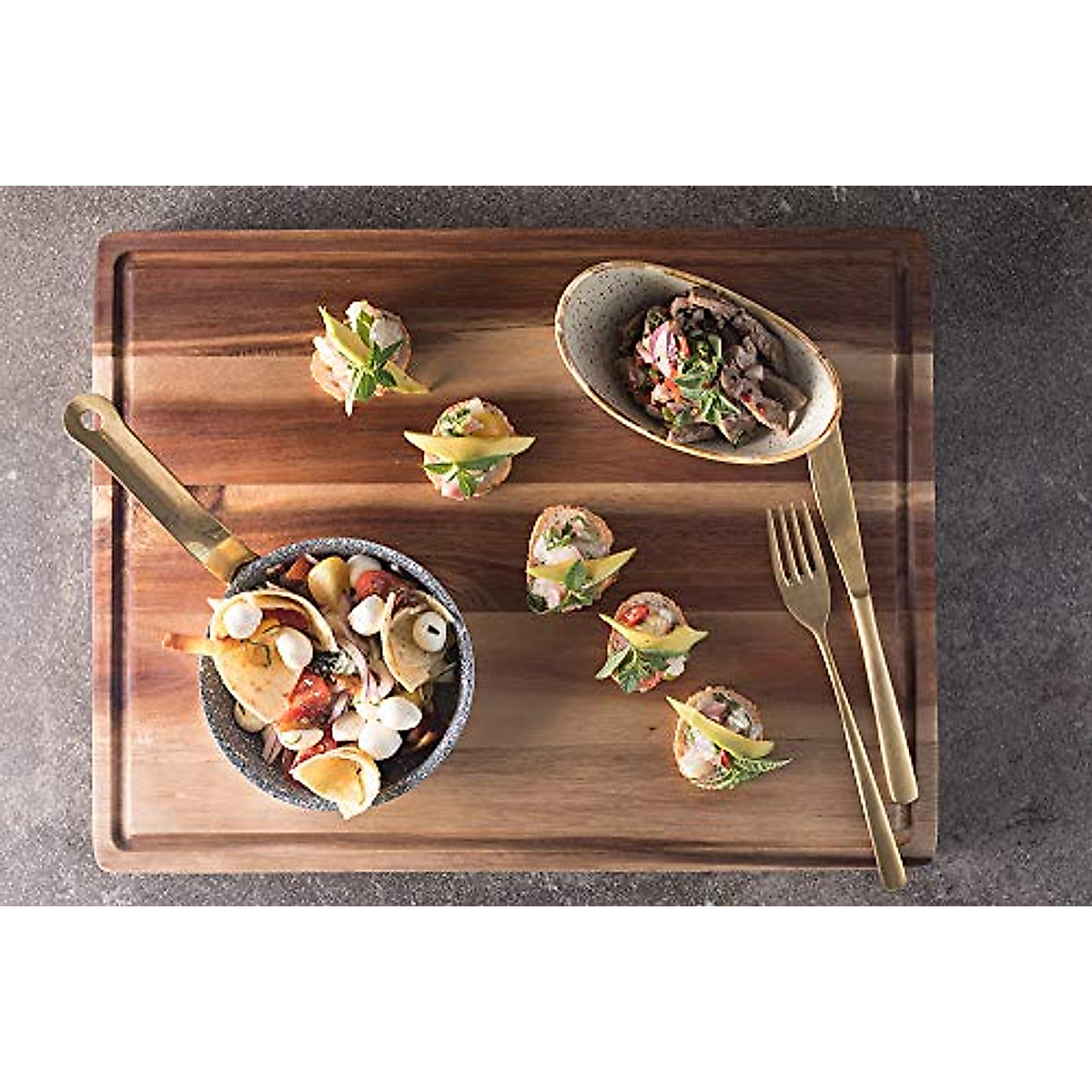 PREMIUM ACACIA Cutting Board & Professional Heavy Duty Butcher Block w/Juice Groove - Extra Large (17"x13"x1.4") Organic, End Grain Chopping Block. Ideal Serving Tray for Meat & Cheese