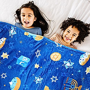 Chanukah Throw Blanket Soft David Star Menorah Dreidel Flannel Blanket Jewish Holiday Throw for Sofa Couch Bed Cozy Plush 50x60 Inch