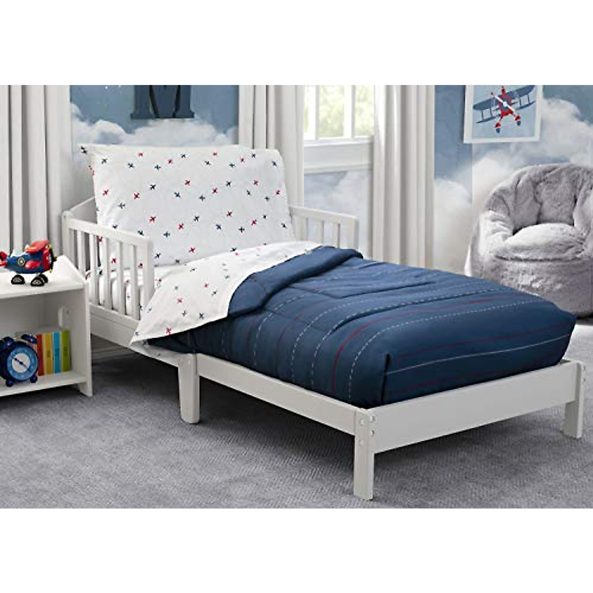 Delta Children 4 Piece Toddler Bedding Set for Boys - Reversible 2-in-1 Comforter - Includes Fitted Comforter to Keep Little Ones Snug, Bottom Sheet, Top Sheet, Pillow Case - Airplane Flight Plan