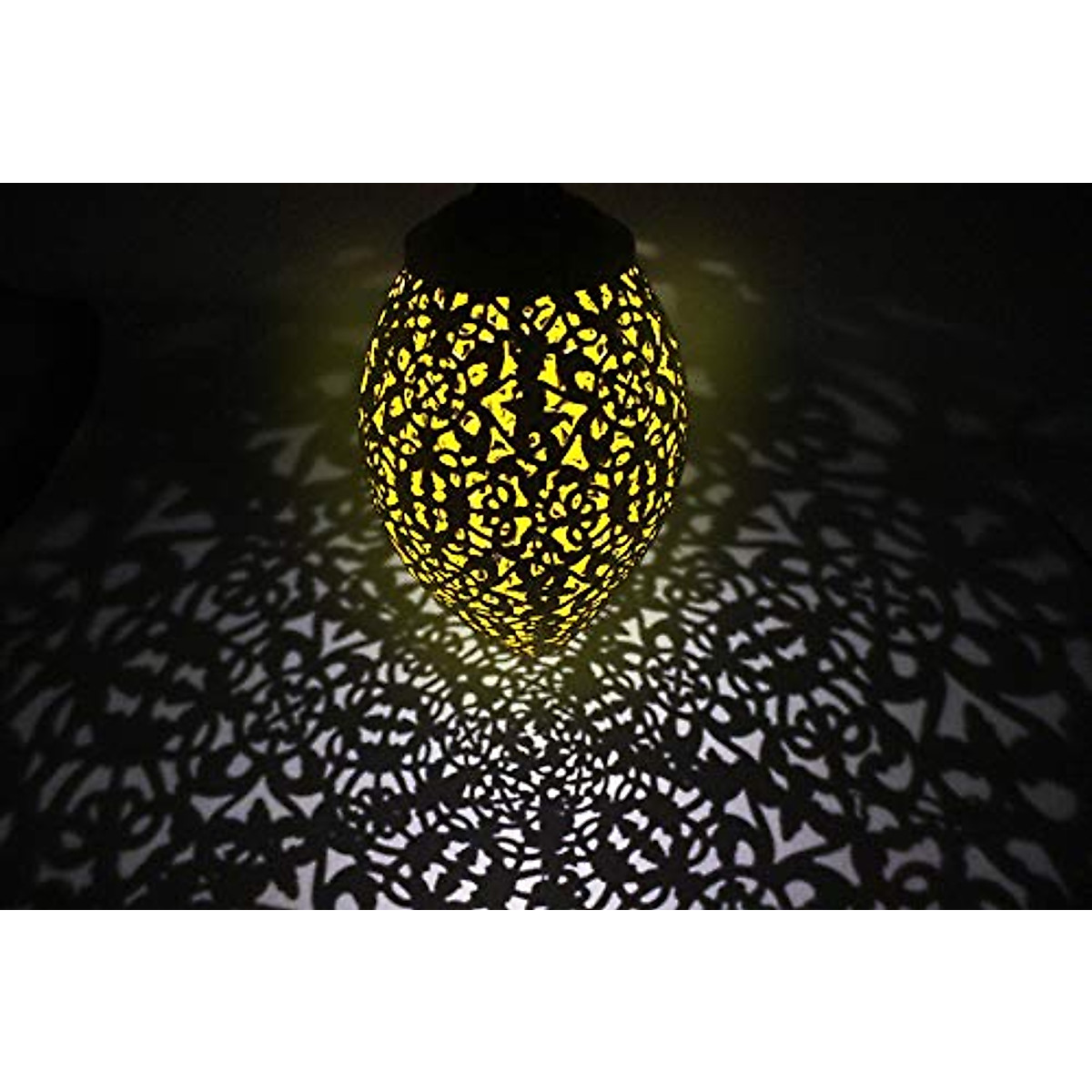 2 Pcs Hanging Solar Lights Solar-Powered Lantern LED Garden Lights Metal Lamp Waterproof for Outdoor Hanging Decor