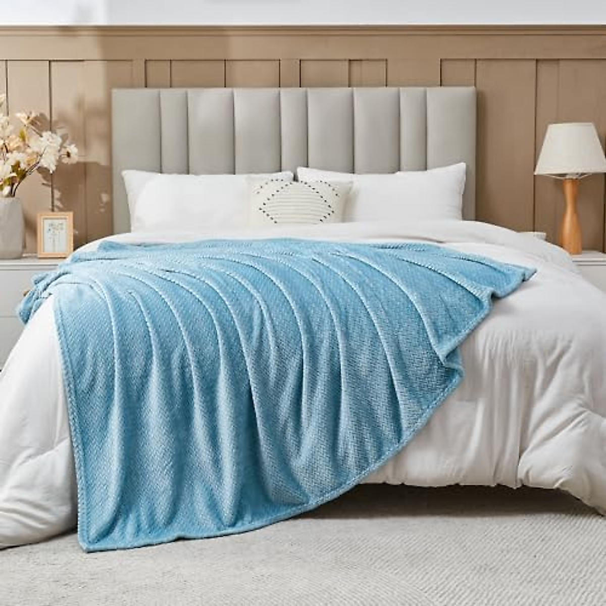 NEWCOSPLAY Super Soft Throw Blanket Light Blue Premium Silky Flannel Fleece Leaves Pattern Lightweight Bed Blanket All Season Use (Light Blue, Throw(40"x50"))