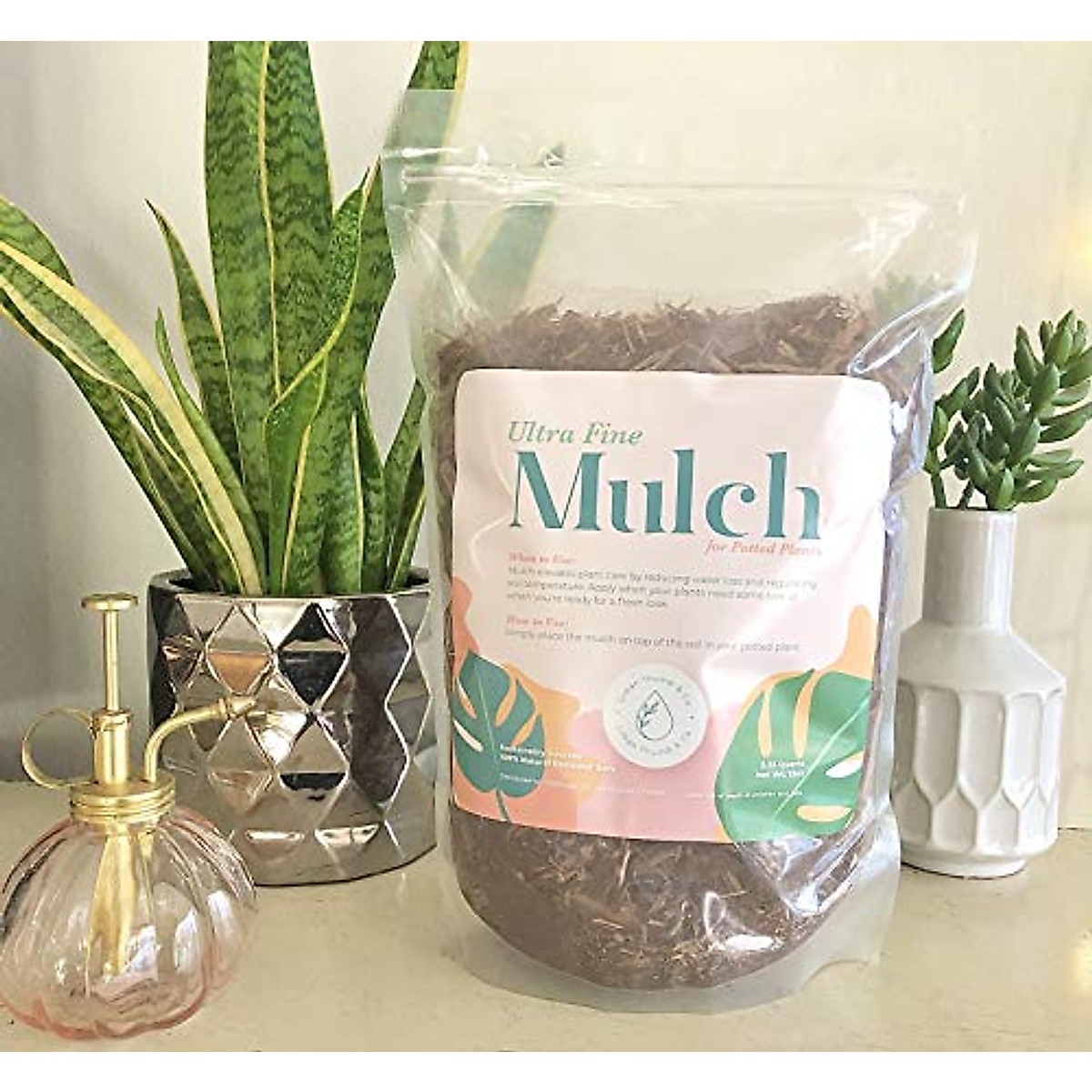 Urban Thumb & Co Ultra Fine Garden Plant Mulch - Top Cover for Indoor / Outdoor Potted House Plants - Compact Size, Potting Mix for Urban Plant Lovers- 3.25 Quarts