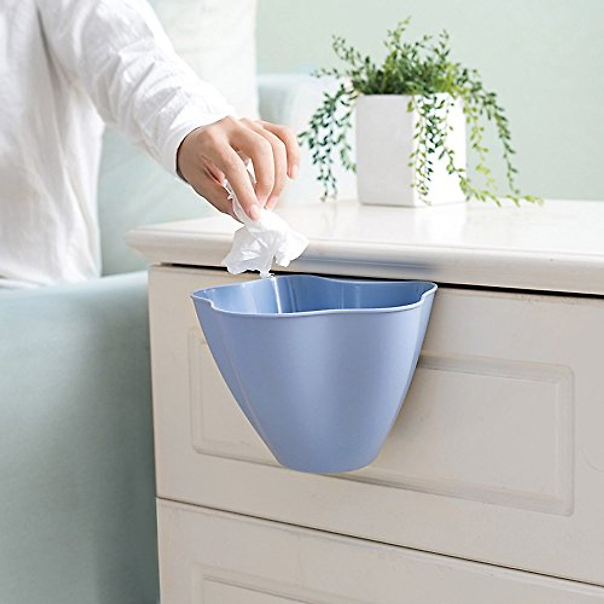 melupa Hanging Trash Can for Kitchen Cabinet Door, Trash Bin Small Compact Garbage Can Attached to Cabinet Door Kitchen Drawer Bedroom Dorm Room Car Waste Bin