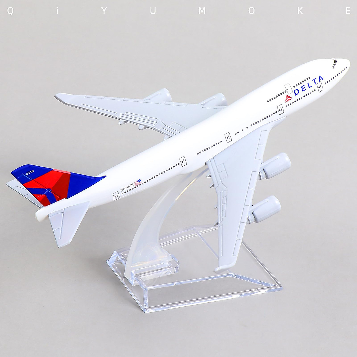 QIYUMOKE 1/400 Delta Plane 747 Model Diecast Metal Airplanes Model kit with Stand (6 inches) Boeing 747 Airlines Model Plane for Aviation Enthusiasts Gift, Desktop Display Decorations