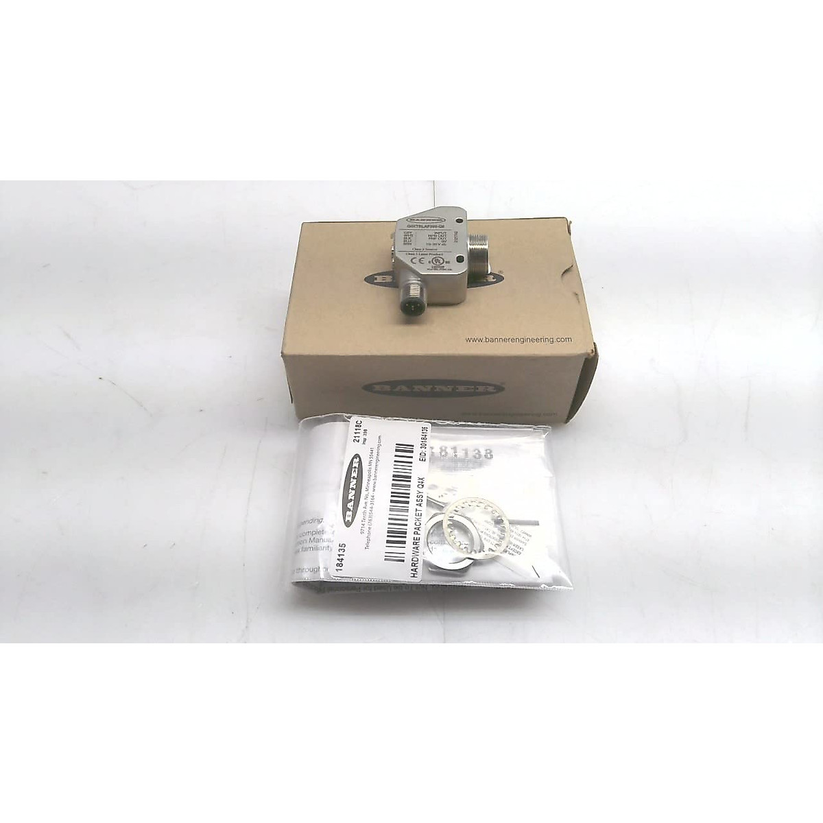 BANNER ENGINEERING Q4XTBLAF300-Q8 (94118), 1 PNP, Connection Euro M12 5-PIN Integral Connector, Input 10/30 VDC, Laser Adjustable Field, OUTPUTS Bipolar 1 NPN, PHOTOELECTRIC Sensor, Q4X Series, Range