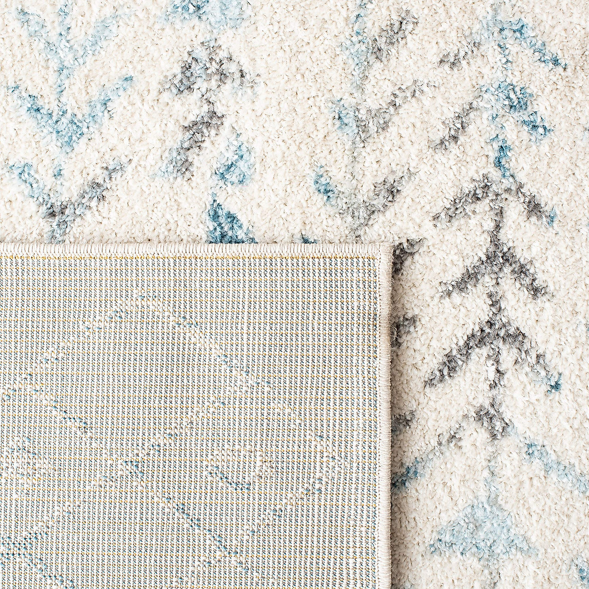 SAFAVIEH Tulum Collection Area Rug - 5'3" x 7'6", Ivory & Turquoise, Moroccan Boho Distressed Design, Non-Shedding & Easy Care, Ideal for High Traffic Areas in Living Room, Bedroom (TUL262C)