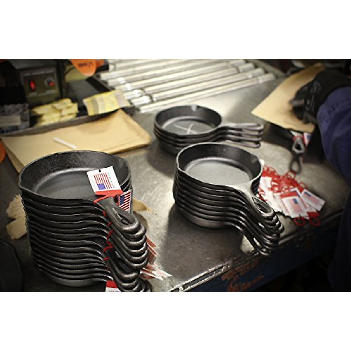 Lodge Pre-Seasoned 3.5-Inch Cast Iron Skillet Set for Side Dishes or Desserts (Set of 4)