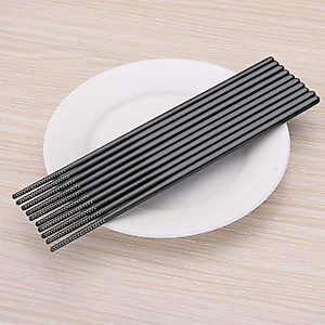 SHARECOOK Chopsticks set, 18/10 Stainless Steel Metal Korean Chopsticks, 9.45 Inches Reusable Chopsticks for Dinner, Easy to Hold (5 Pairs, Black)
