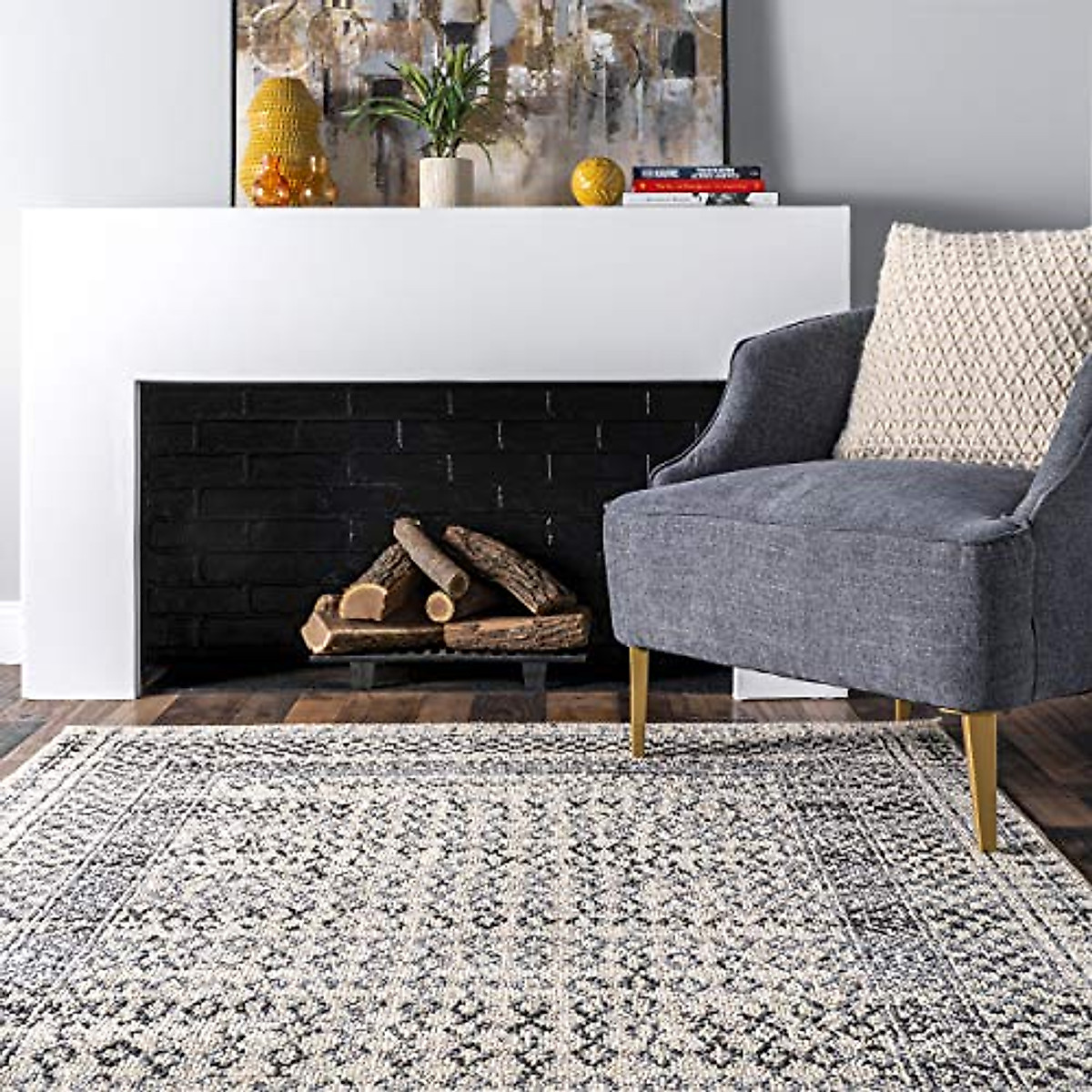 nuLOOM Elodie Distressed Diamonds Area Rug, 4' x 6', Light Grey