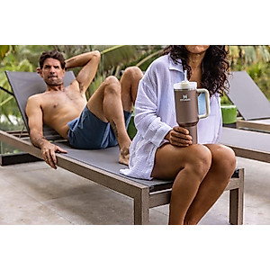 Stanley Quencher H2.0 FlowState Stainless Steel Vacuum Insulated Tumbler with Lid and Straw for Water, Iced Tea or Coffee, Smoothie and More, Rose Quartz Glow, 40 oz