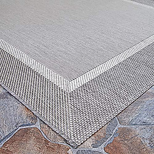 Couristan Recife Stria Texture Indoor/Outdoor Area Rug, 3'9" x 5'5", Champagne-Grey
