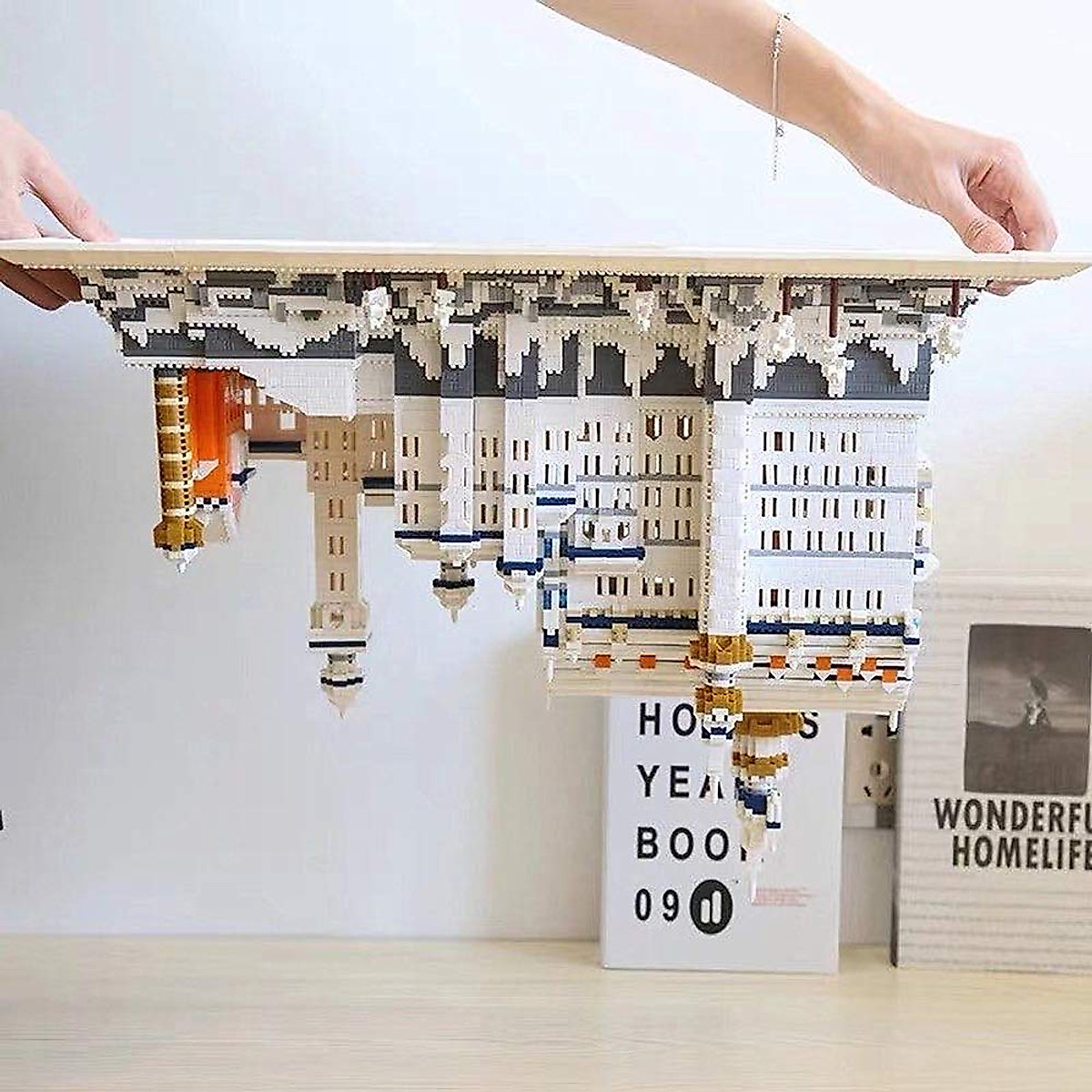 Swan Castle Nano Mini Building Block Toy Children's Stitching Toy,World Famous Architectural Model Small Particles,Educational Toy for Adults Teenage Child 8288 pcs+