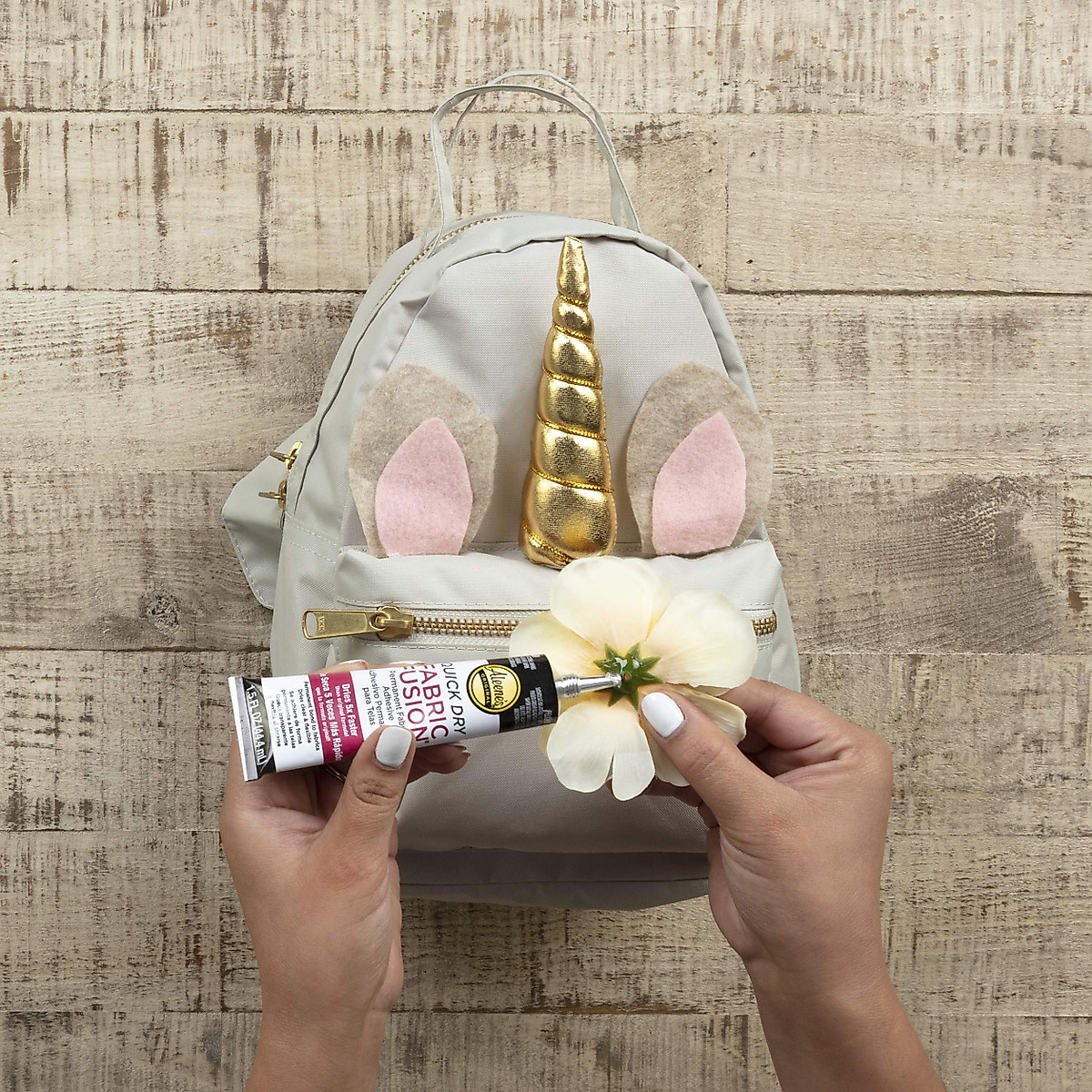 Aleene's Quick Dry Fusion Fabric Adhesive, 1.5 Fl Oz, Clear