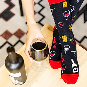 Lavley If You Can Read This, Bring Me Funny Socks - Novelty Gifts for Men, Women and Teens (US, Alpha, One Size, Regular, Regular, Bring Me Wine (Red Wine))