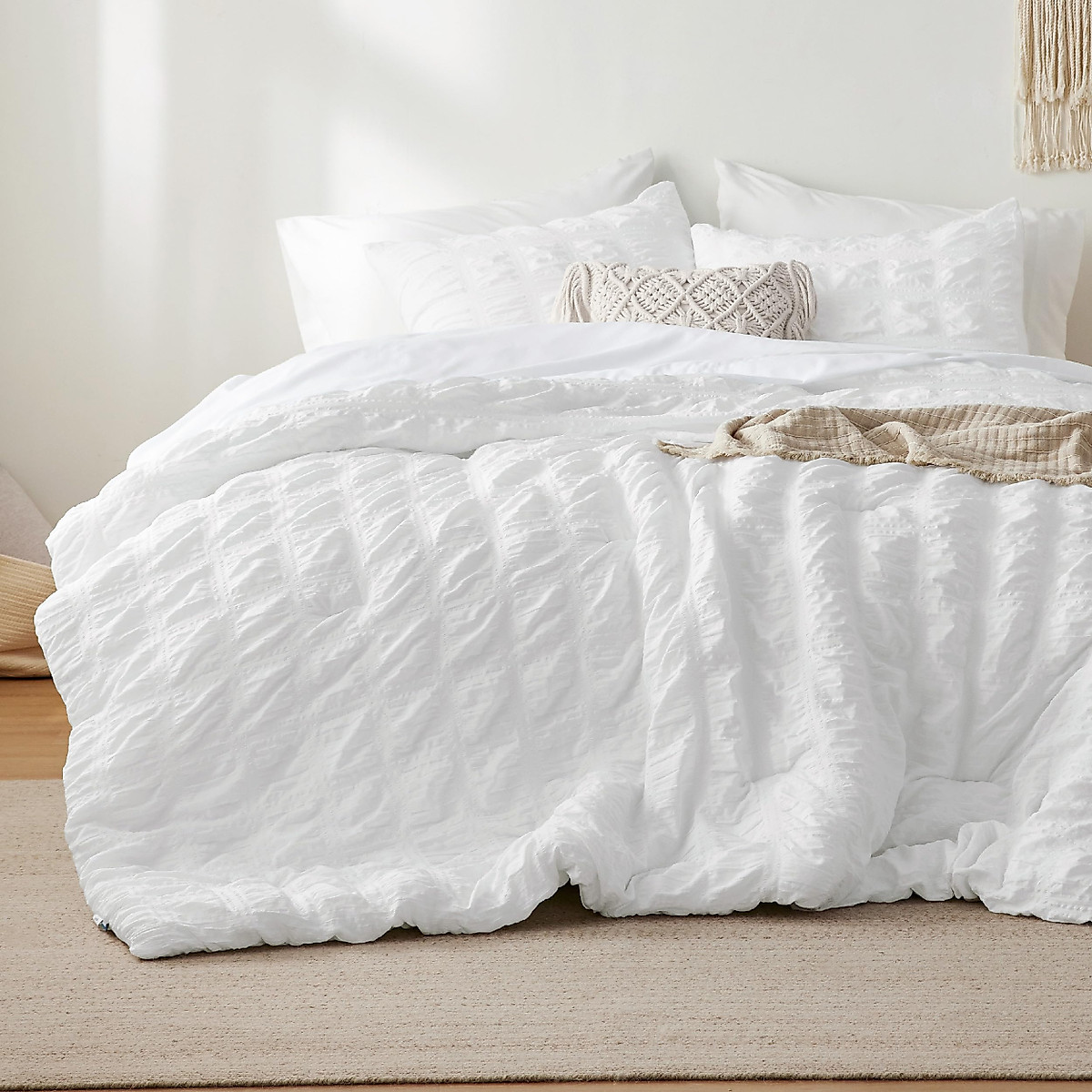 Bedsure Bed in a Bag Queen - Queen Comforter Set 7 Pieces Plaid Seersucker Bedding Set, Soft Lightweight Down Alternative Comforter, Queen Bed Set (White Plaid, Queen)