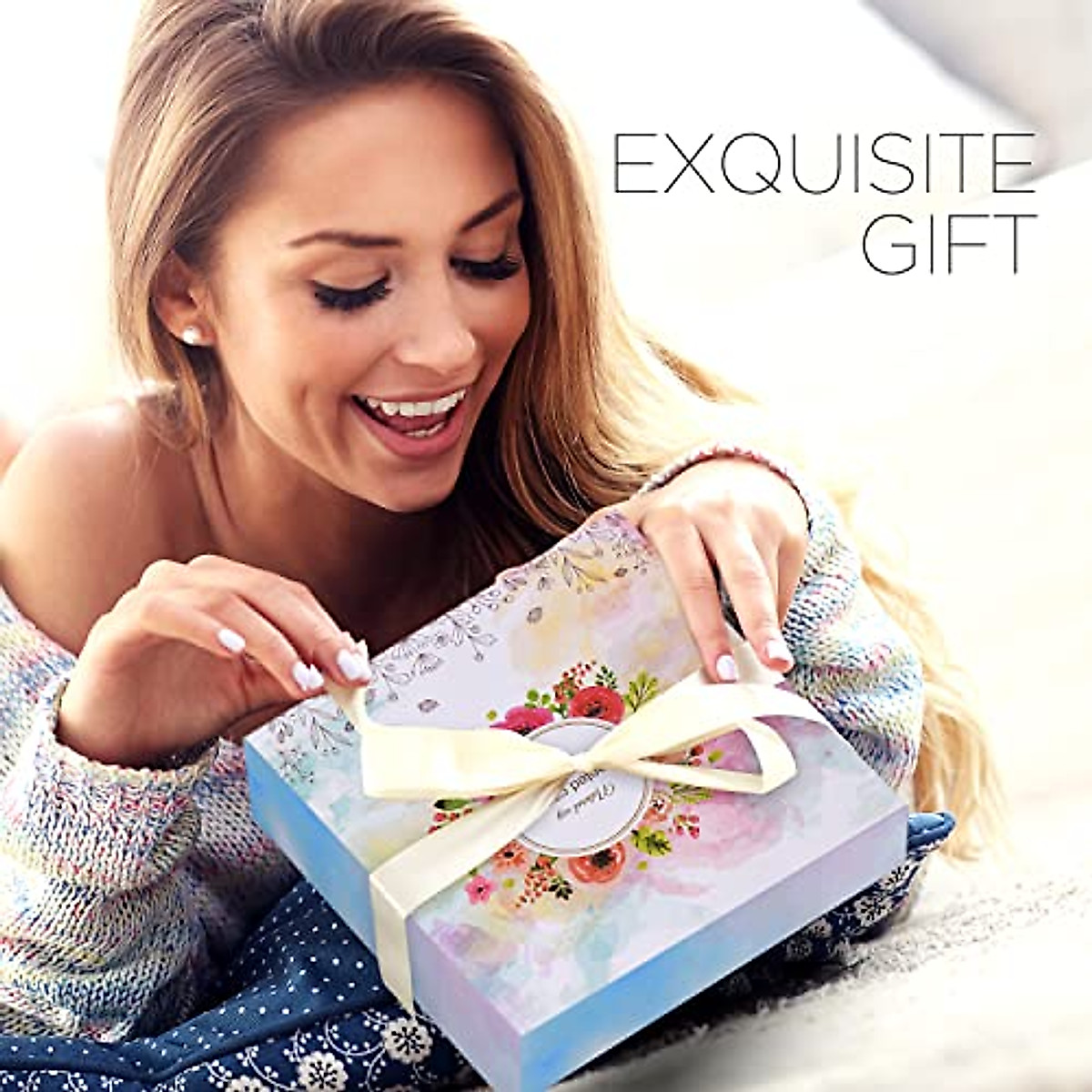 Hausware Citronella Candles Outdoor & Indoor, 4x5oz 3-Wick Scented Candles Gifts Set,Natural Soy Wax Portable Travel Tin Gift Set for Home Garden Patio Balcony Decorative