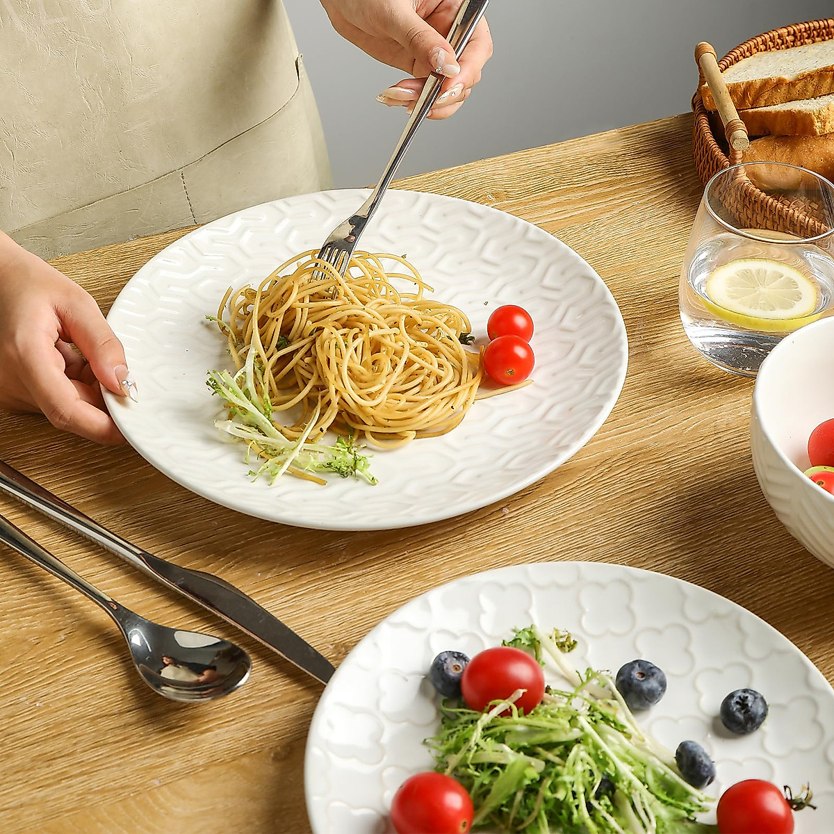 Sureasy Dinnerware Sets 12 Pieces, Ceramic Plates and Bowls Sets, Service for 4, with 10'' Dinner Plates, 8.5'' Salad Plates and 5.9'' Cereal Bowls, Dishes Set Dishwasher & Microwave Safe, White