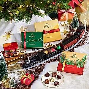Godiva Chocolatier Holiday 2022 Chocolate Gift Box - 8 Piece Assorted Gourmet Dark, Milk and White Chocolates, 1 Gift Box – Limited Edition Gift Set for Chocolate Lovers