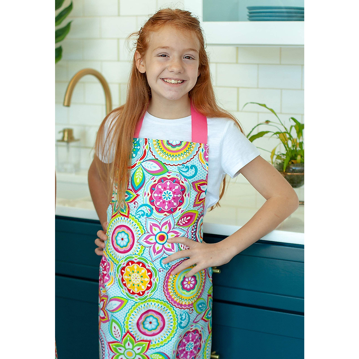 Sara Sews Colorful Pink Floral Handmade Art Craft or Baking Apron Gift for Tween Girl