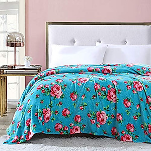 Betsey Johnson | Fleece Collection | Blanket - Ultra Soft & Cozy Plush Fleece, Lightweight & Warm, Perfect for Bed or Couch, Queen, Bouquet Day