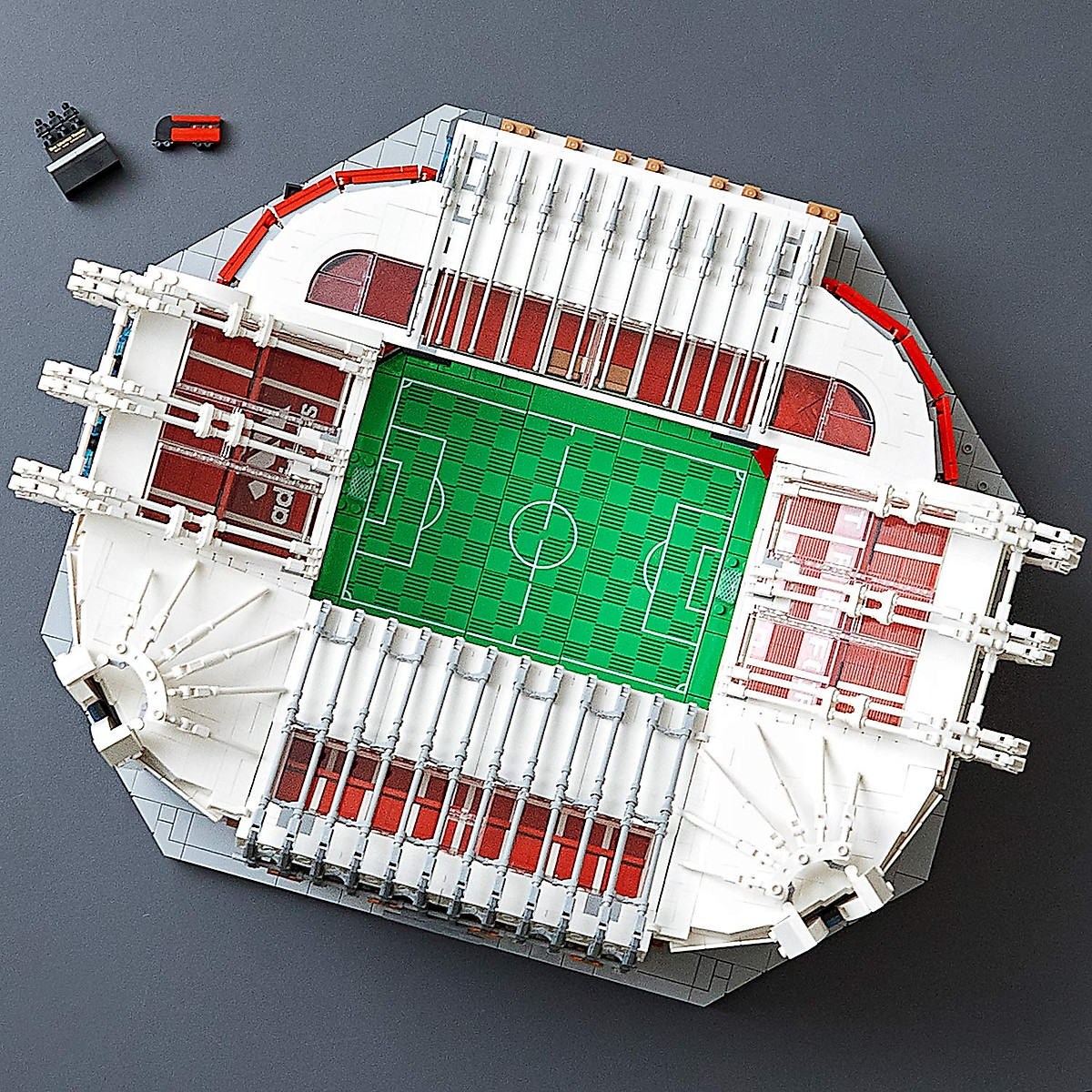 LEGO Creator Expert Old Trafford - Manchester United 10272 Building Kit for Adults and Collector Toy, New 2020 (3,898 Pieces)