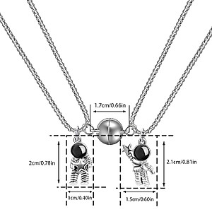 MAJORWARAP 2PCS Magnetic Couple Necklace for Him Her Matching Astronaut Heart Pendant Astronaut Heart Pendant Friendship Spaceman Necklaces Relationship Attraction Jewelry