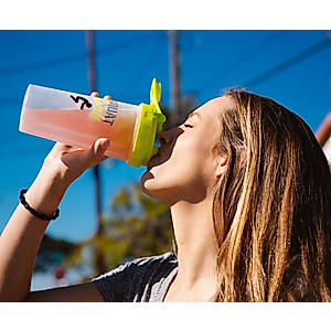 Toynk #SquatGoals Plastic Shaker Bottle | Holds 20 Ounces