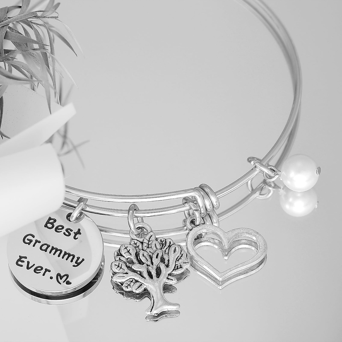 Kivosliviz Grandma Bracelet Grandmother Bracelet for WomenBest Grammy Ever Bangle Charm Bracelets from Granddaughter Nana Grammy