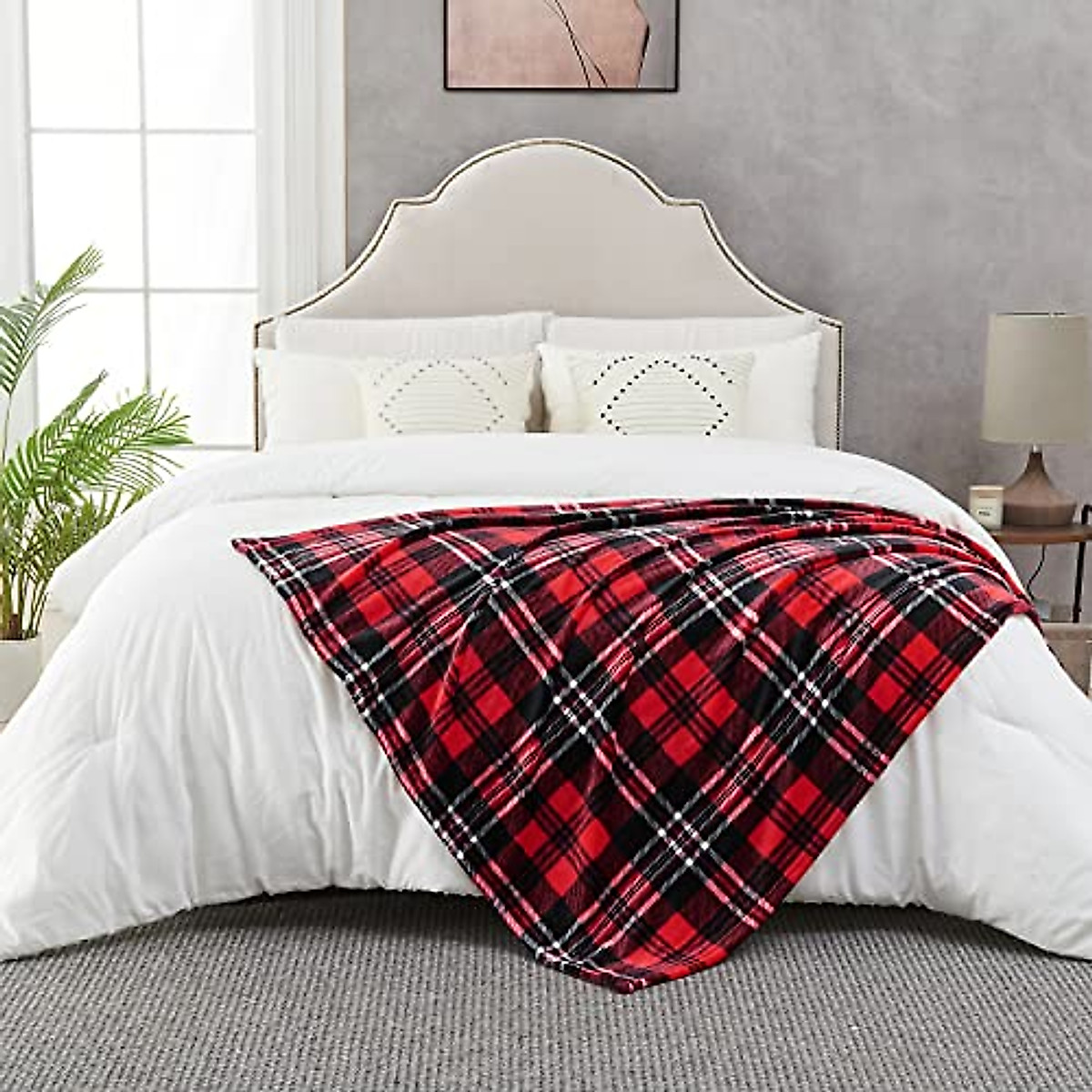 SOCHOW Flannel Fleece Throw Blanket 50 × 60 Inches, All Season Plaid Red/Grey Blanket for Bed, Couch, Car