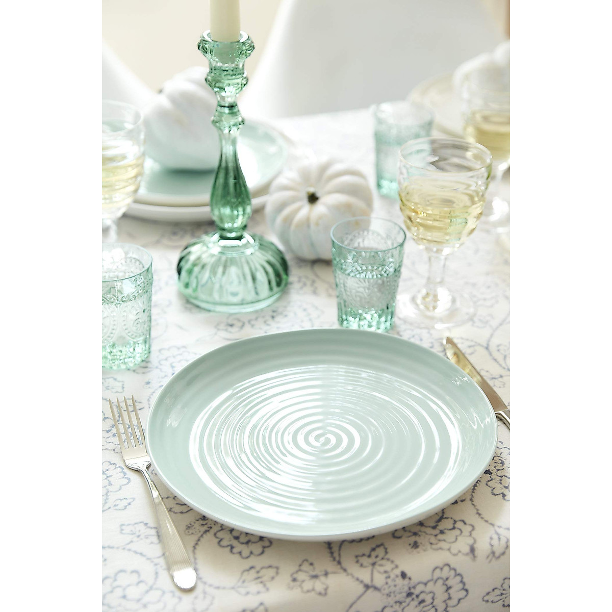 Portmeirion Sophie Conran White Round Platter | 12 Inch Porcelain Serving Tray for Appetizers, Snacks, and Sandwiches | Made from Fine Porcelain | Dishwasher and Microwave Safe