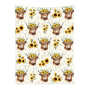 Yakujo Animals Sunflower Highland Cow Print Blanket Lightweight Flannel Blanket Gifts for Couples and Lovers, Warm Throw Blankets for Bed Sofa Travel All Season 40"x30" (Toddler) for Pet