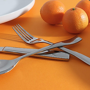 Gourmet Settings 20-Piece Silverware Strand Collection. Polished Stainless Steel Flatware Sets, Service for 4-Kitchen Cutlery Utensils Knife/Fork/Spoons, Dishwasher Safe, silver