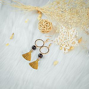 VAPKER 100Pcs 0.8Inch/2CM Mini Tassels Gold Tassel Tiny Handmade Craft Tassels with Gold Jump Ring for Earring Jewelry Necklace Making Accessories DIY