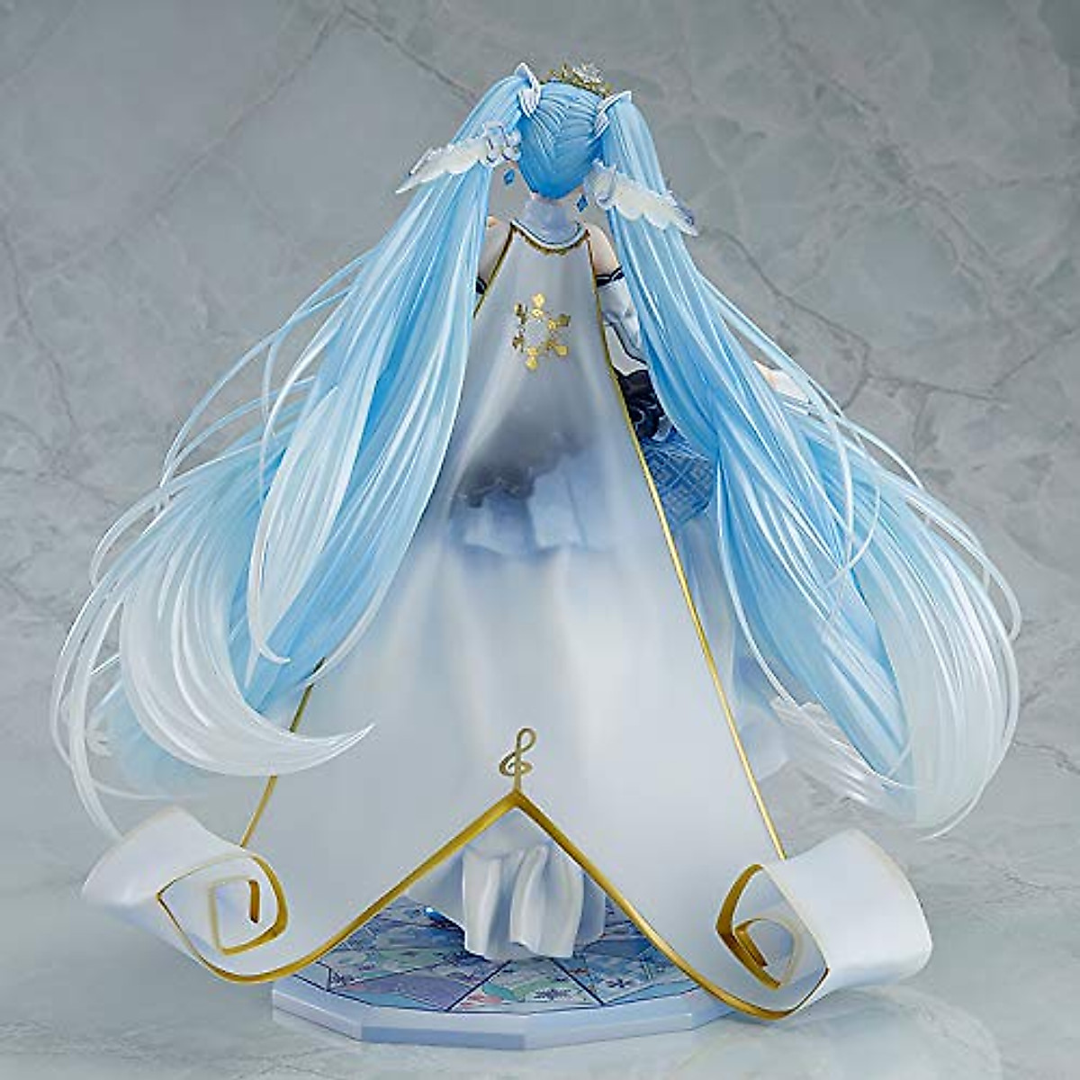 Good Smile Character Vocal Series 01: Hatsune Miku Snow Princess Version 1: 7 Scale PVC Figure,Multicolor,G94134