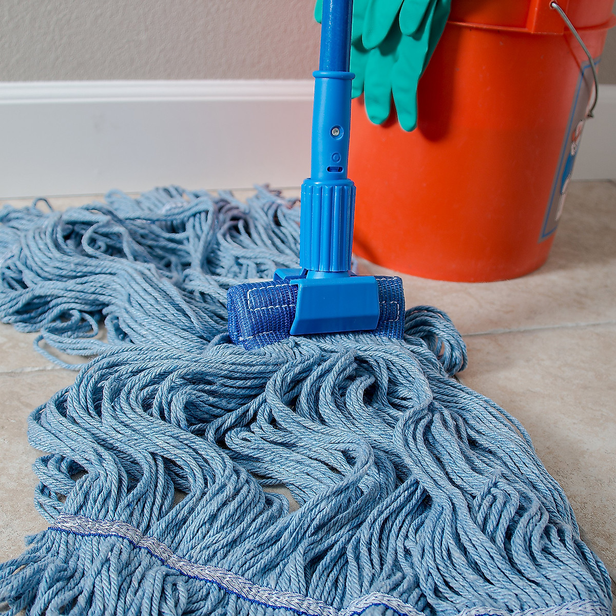 Carlisle FoodService Products 36947500 Fiberglass Jaw Style Mop Handle, 1" Diameter x 60" Length, Blue