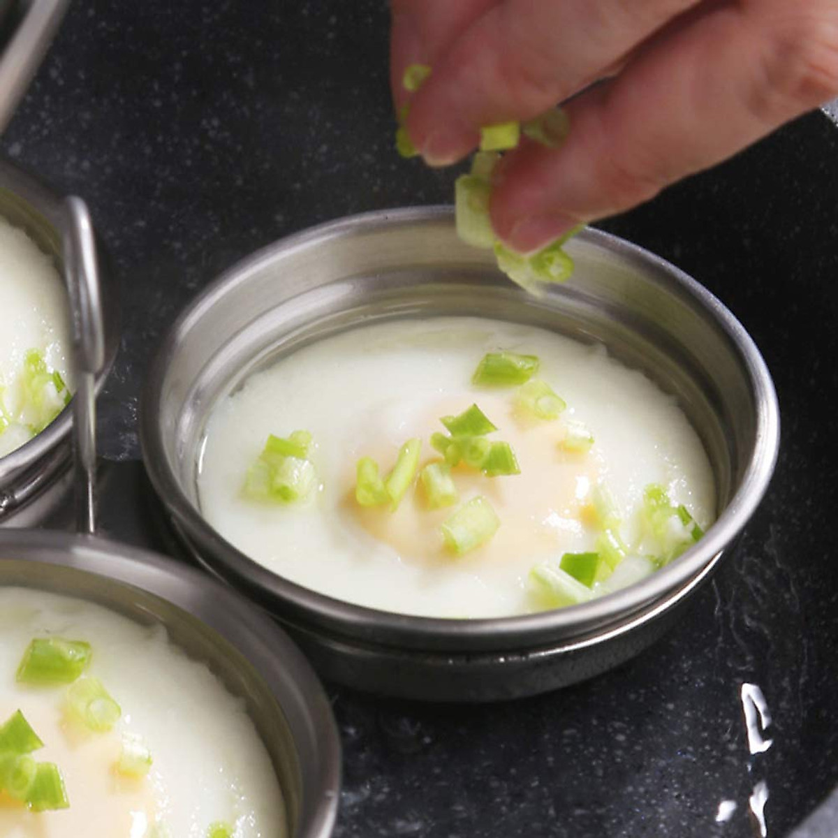 Angoily Poached Egg Holder 2pcs Egg Poacher Tray Stainless Steel Nonstick Egg Poacher Replacement Cup Egg Pan with Oil Brush for Home Kitchen Random Color Metal Egg Poacher Cups