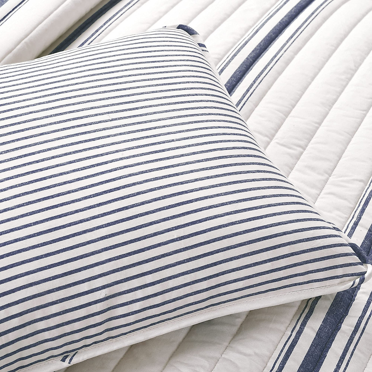 Lush Decor Farmhouse Stripe Reversible Quilt Set, 2 Piece Set, Twin XL, Navy - Twin Bedding Set - Dorm Decor - Striped Quilt For Kids Or Teens - Modern Farmhouse Bedroom Decor