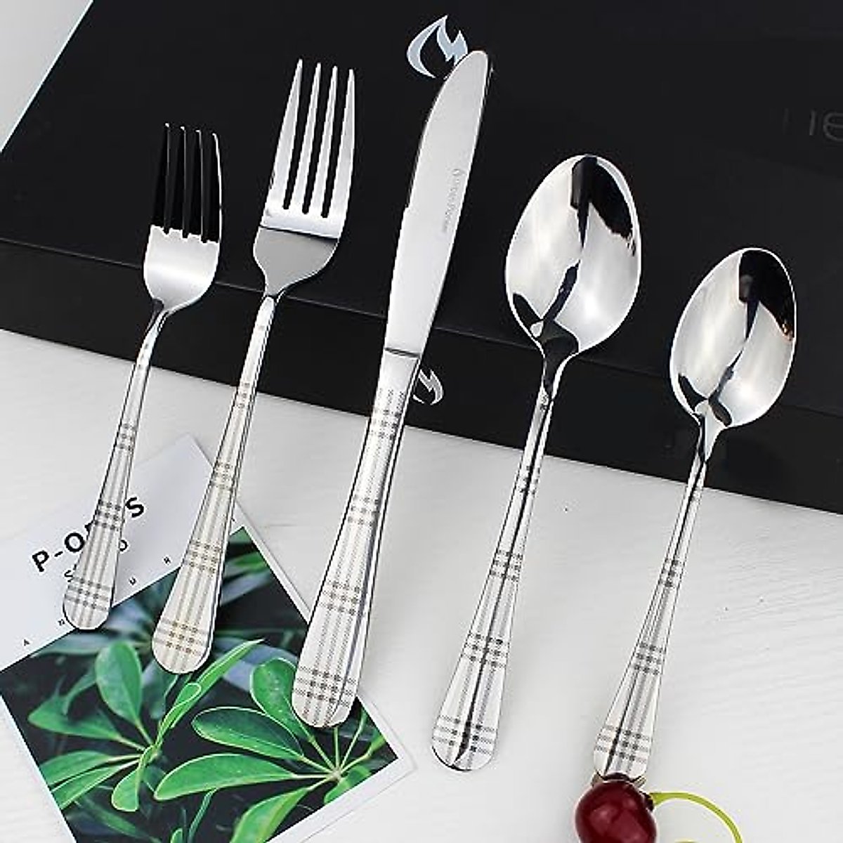 Silverware Set Flatware Retro Black Polka Dots for 4 Utensil Cutlery Geometric，Mirror Polished，Great for Famil，Dinnerware，Gatherings Daily Use–Spoons,Knives,Teaspoons,Forks 20-Piece
