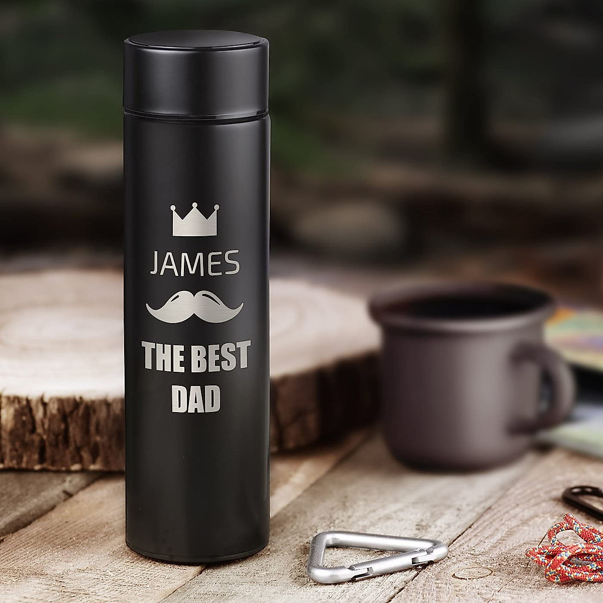Maverton Travel Mug with engraving for man - 15,2 fl oz flask for him - Removable tea infuser - Lightweight design - LED Display - For Birthday - Personalized gadget for traveler - dad