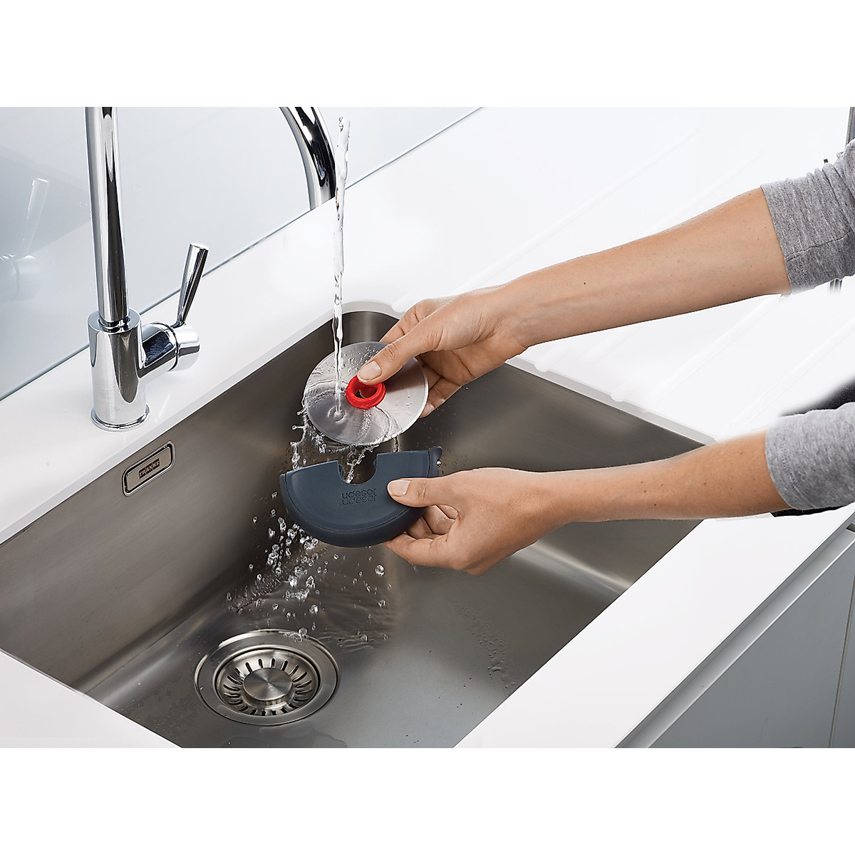 Joseph Joseph Disc Easy-Clean Pizza Wheel, Grey/Red