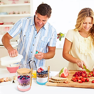 JinhzWin 4 Packs Overnight Oats Containers with Lids, 17 Oz Oats Overnight Glass Jar with Bamboo Spoon, Large Capacity Jars with 4 Colors Silicone Mats for Cereal Fruit Vegetable Yogurt Milk Salad