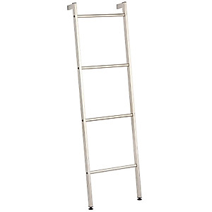 mDesign Metal Leaning Blanket and Towel Ladder - Blanket Ladder for Bedroom and Towel Ladder for Bathroom - Throw/Quilt Display Holder Rack - Nursery Wall Ladder - Blanket Ladder Decor - Satin