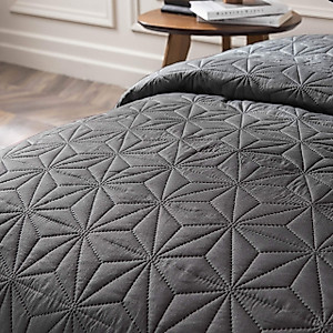 Whale Flotilla King Size Quilt Bedding set, Soft Grey King Quilts Bedspreads for ALL Seasons, Lightweight Geometric Star Pattern Coverlets - 3 Pieces(1 Quilt, 2 Pillow Shams)