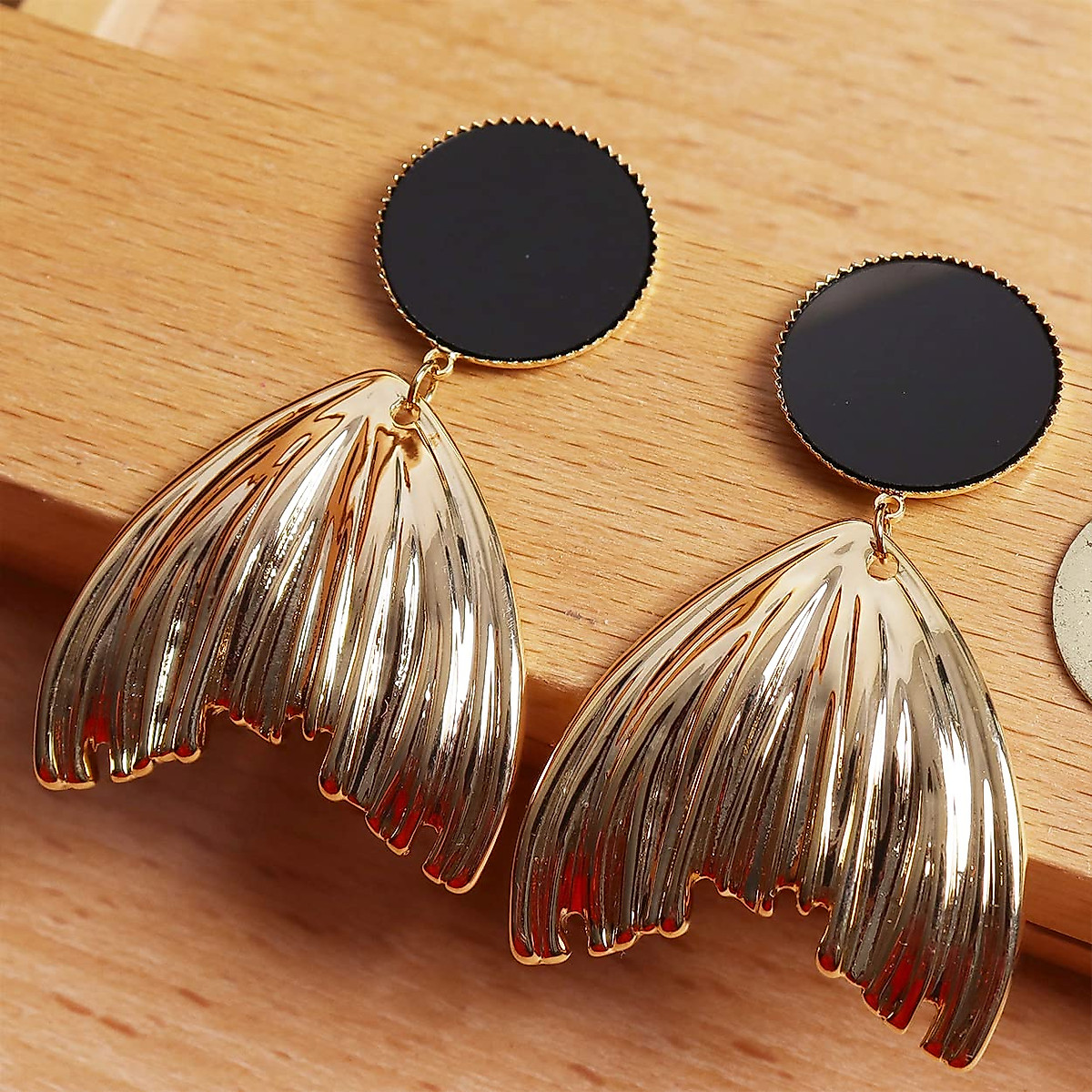 Sonateomber Gold Mermaid Fishtail Drop Dangle Statement Earrings For Women Big Black Dome Fish Tail Ginkgo Leaf Dangly Summer Ocean Beach Prom Jewelry Gift