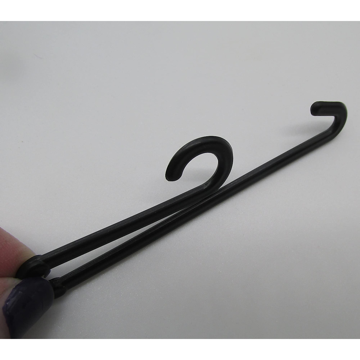 NAHANCO SH2-100 Plastic Sock Hangers, Curved Bar, 3 7/8", Black (Pack of 100)